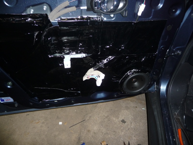 Nissan Juke Stereo System Upgrade Retains Factory Radio,Improves Sound