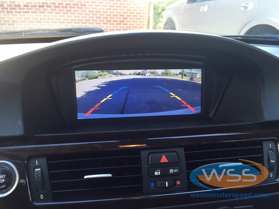 Backup Camera Integrated Into Factory Screen BMW 328xi
